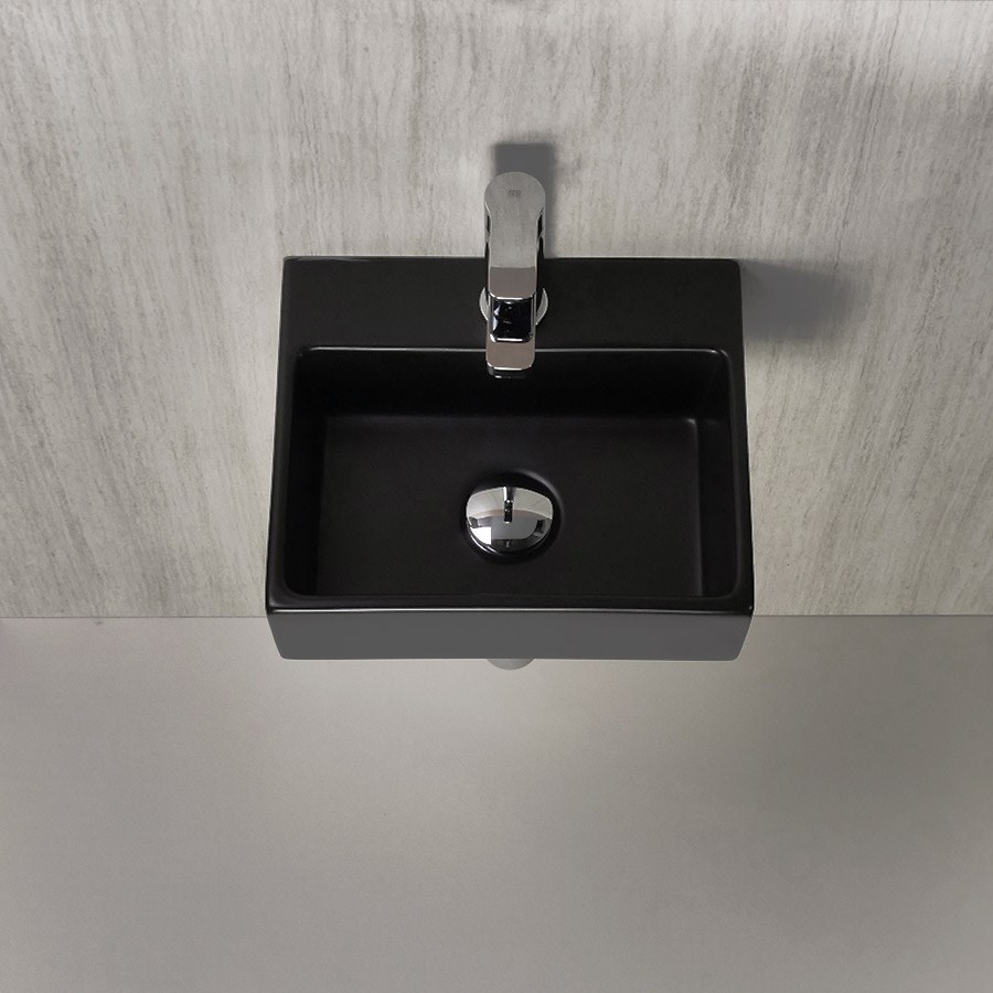 Lite Svart italiensk design servant. Made in Italy by AeT.
